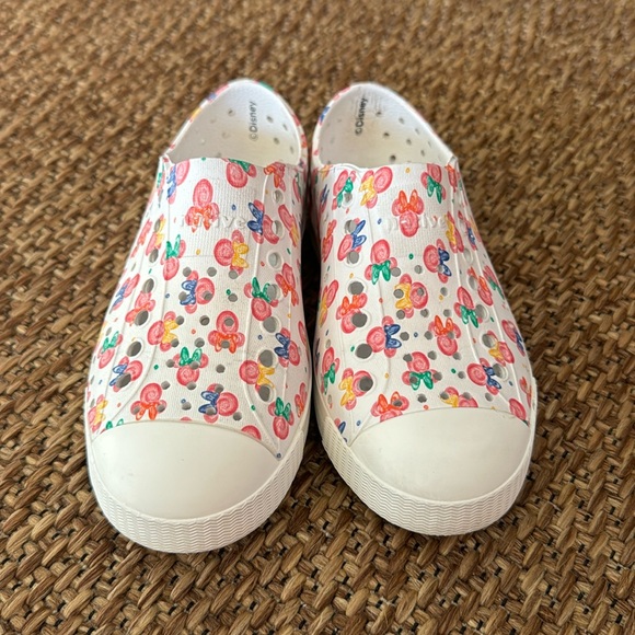 Native Shoes | Shoes | Native X Disney Jefferson Minnie Mouse Shoes ...